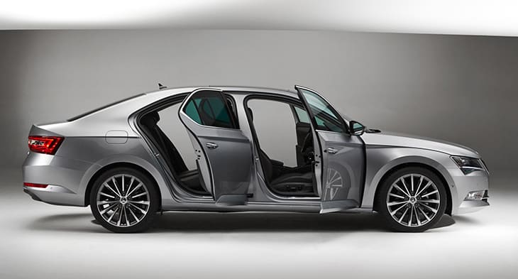 List of Car Door Components and What They Do | CarSwitch